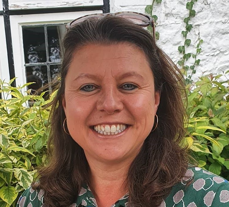 Lisa Cutts - Hardman & Swainson